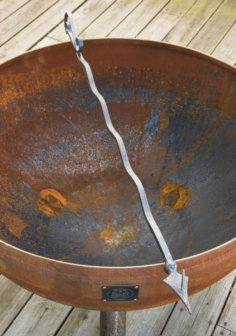 Curved Poker – Custom Fire Pits | Unique Fire Pits | Guaranteed For Life