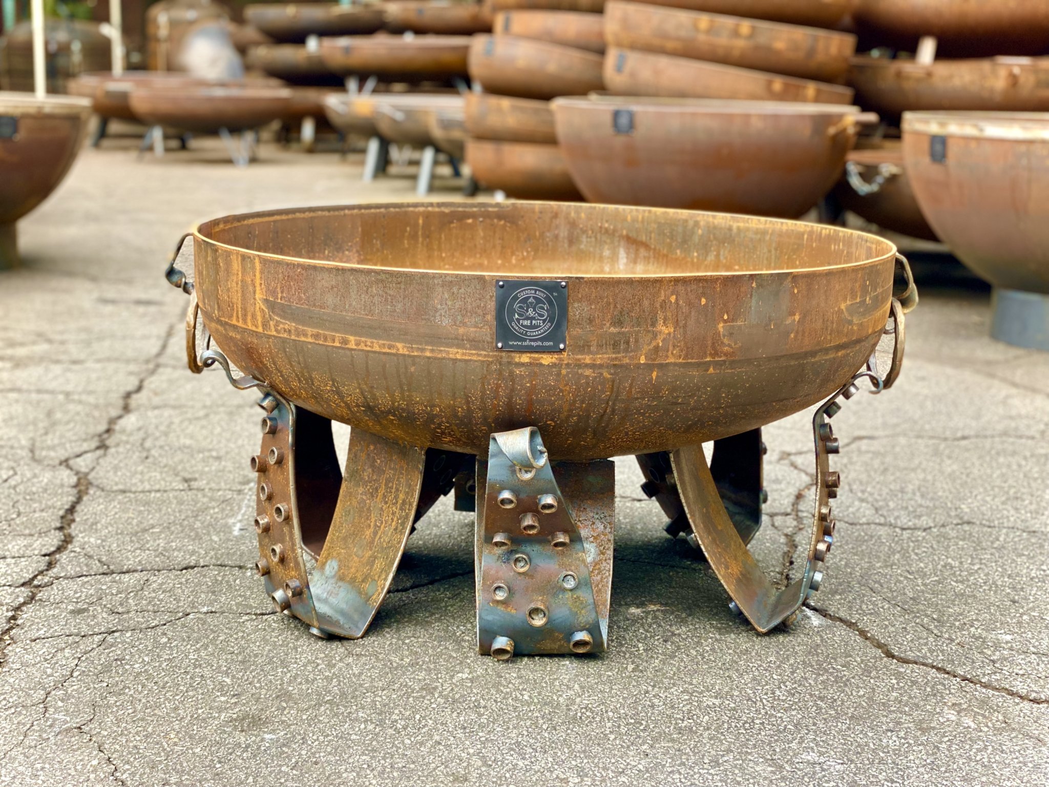 36" Elliptical Short Fire Pit on Flanged Base | 36 Inch Short Firepit